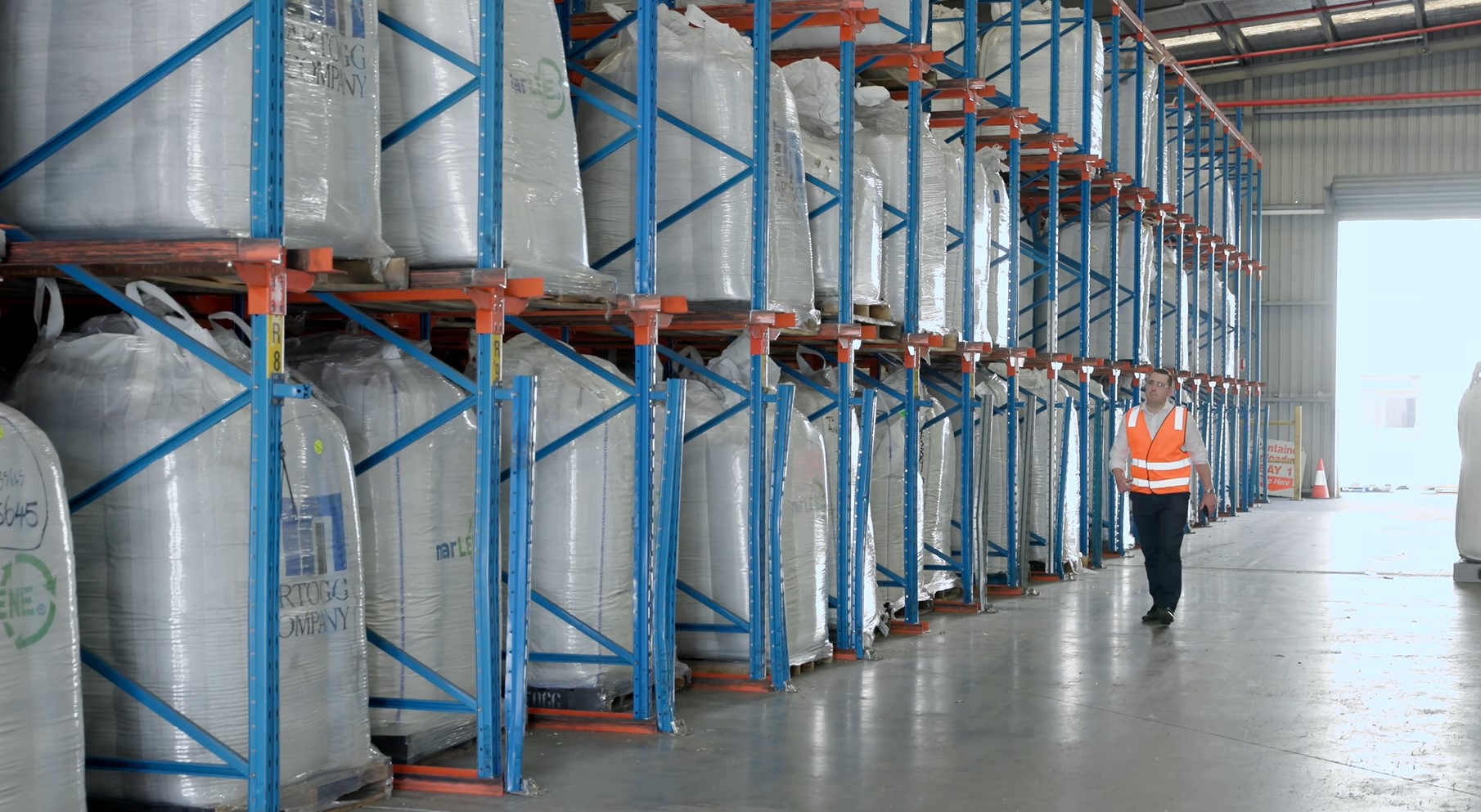 Martogg_PET_Flake | Containers for Change